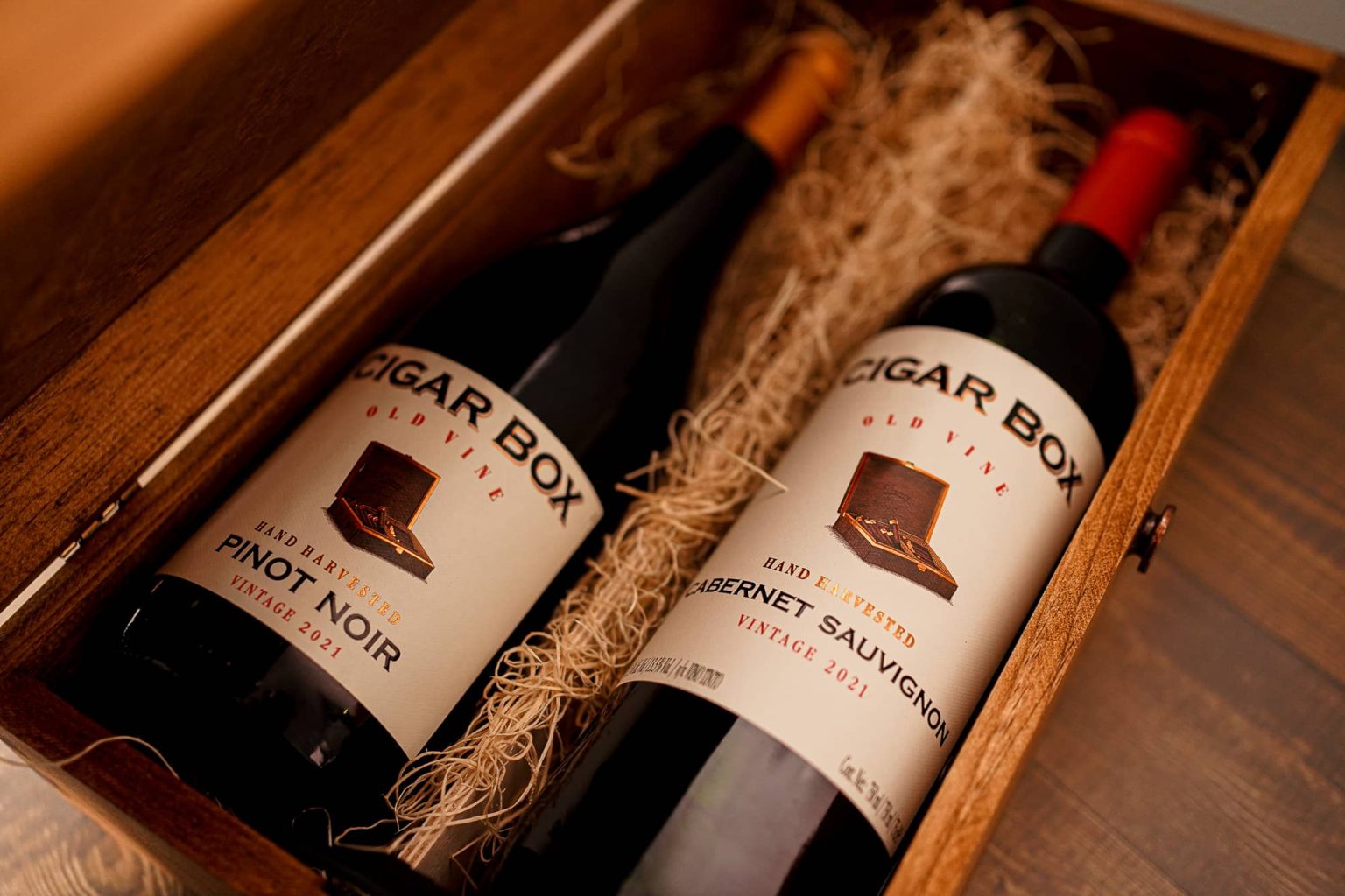 Add Boldness To Your Holiday Parties With Cigar Box Wines